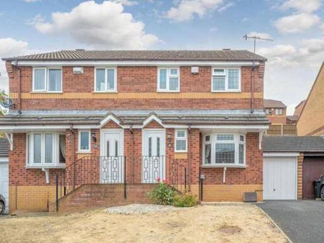 Surrey Drive, Kingswinford, 3 Bedroom Semi detached