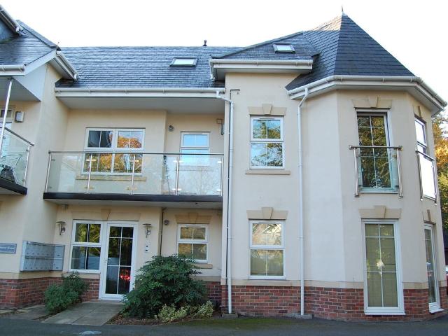 Surrey House, Bournemouth BH2, 1 bed flat to rent, £1,000 pcm | PrimeLocation