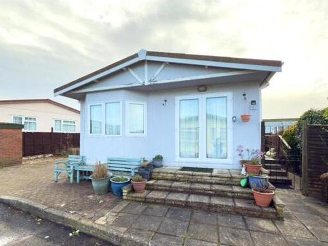 Surrey Hills Park, Middleview Drive, Normandy, 2 Bedroom Mobile