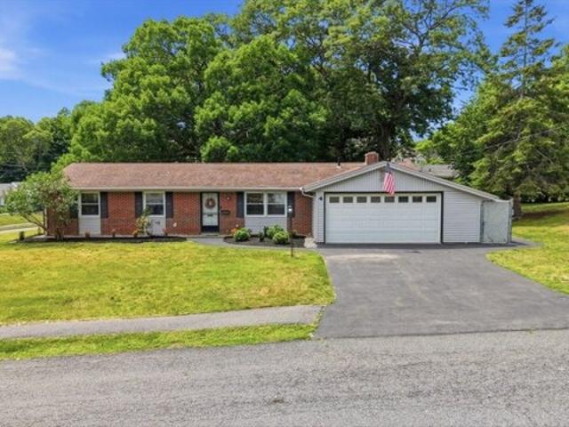 Surrey Ln, Peabody, Home For Sale