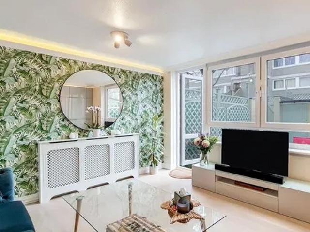 Surrey Lane, London, SW11 3PR, United Kingdom | 3 bed duplex for rent #138102942 | Rentberry