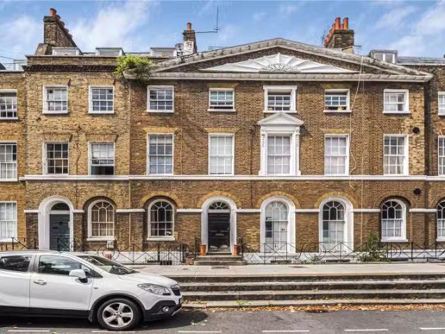 Surrey Square, London, SE17 2JX