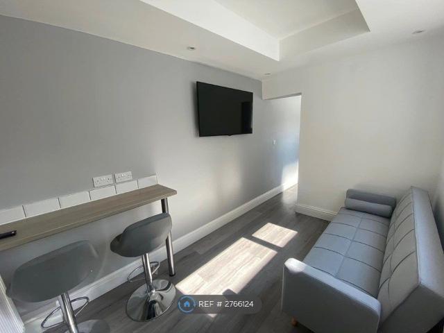 Surrey Street, Middlesbrough TS1, Room to rent, £380 pcm | PrimeLocation