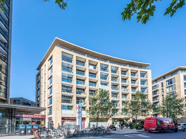 Surrey Quays Road, Canada Water, London SE16, 2 bed flat to rent, £2,750 pcm | PrimeLocation