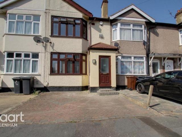 Surrey Road, Dagenham 2 bed terraced house to rent £1,900 pcm £438 pw