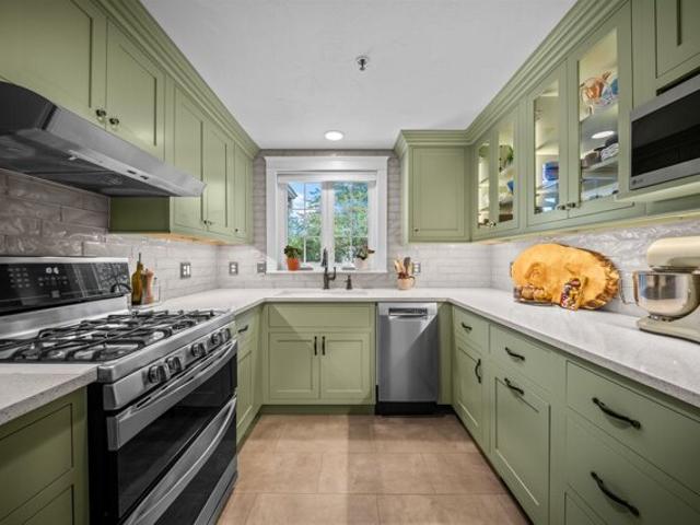 Surrey Run, Dover, Home For Sale