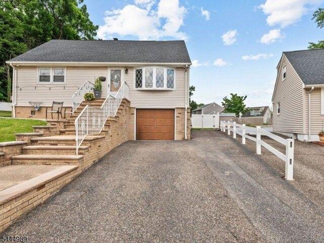 Susan Ct, Clifton, Home For Sale