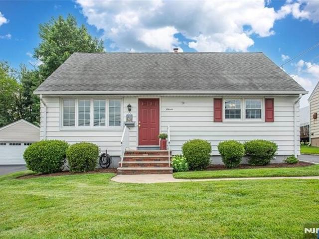 Susan Ct, Clifton, Home For Sale