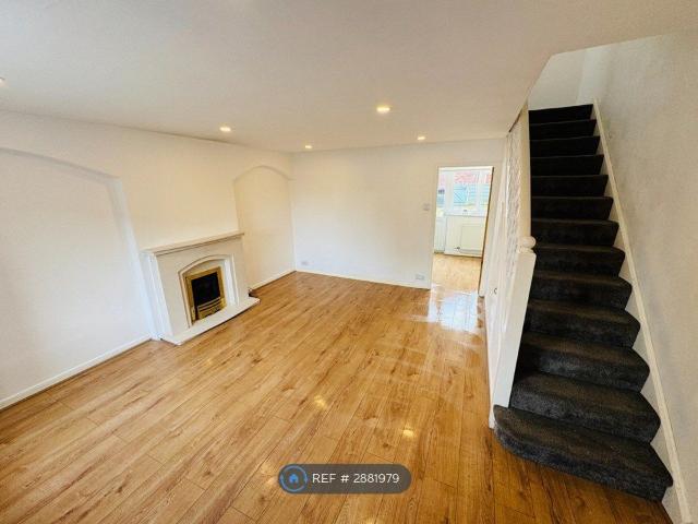 Sussex Close, Manchester M27, 3 bed terraced house to rent, £1,200 pcm | PrimeLocation