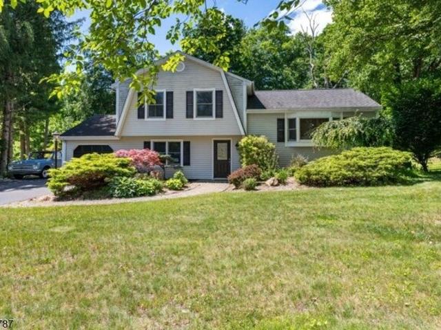 Sussex Dr, West Milford, Home For Sale