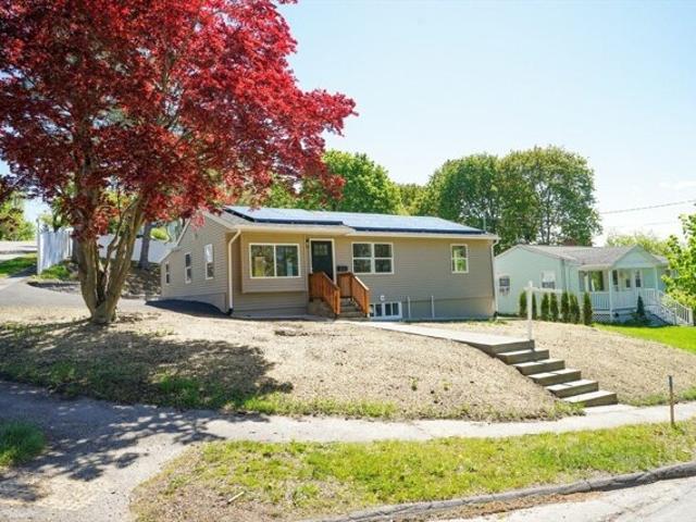 Sussex Ln, Worcester, Home For Sale