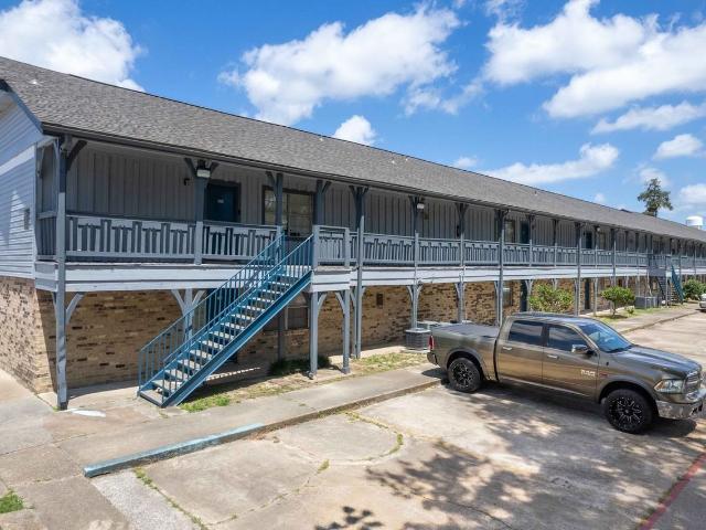 Sussex Manor Apartments 2 Bedroom Apartment for Rent at 3000 Macarthur Dr, Orange, TX 77630