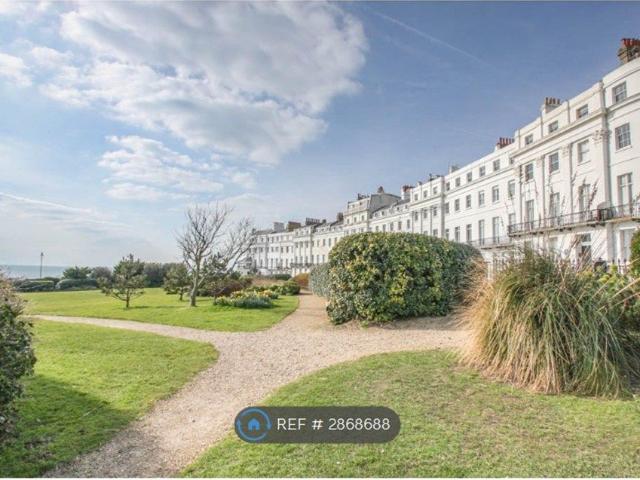 Sussex Square, Brighton BN2, 2 bed flat to rent, £1,850 pcm | PrimeLocation