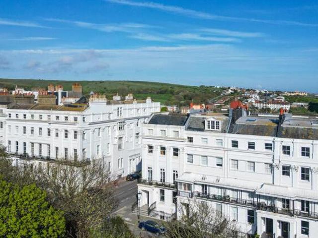 Sussex Square, Brighton, 2 Bedroom Flat