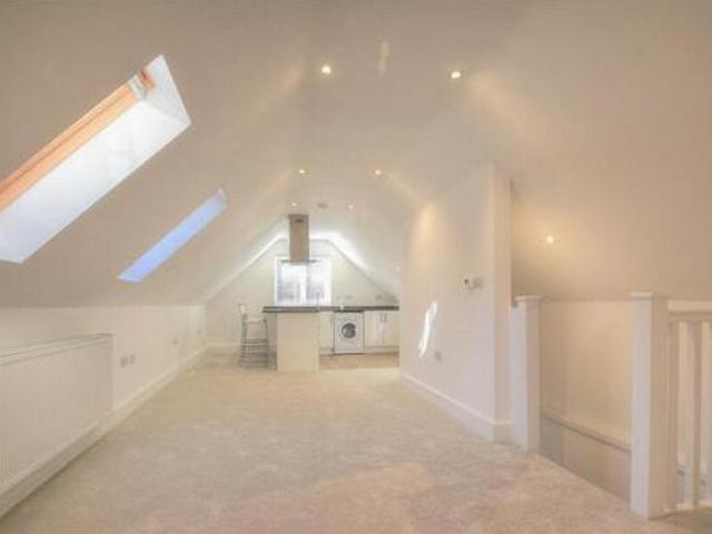 Sussex Road, Petersfield, 2 Bedroom Flat