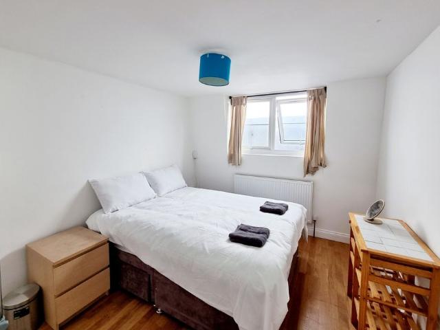 Sussex Way, N7 6RR, Archway
