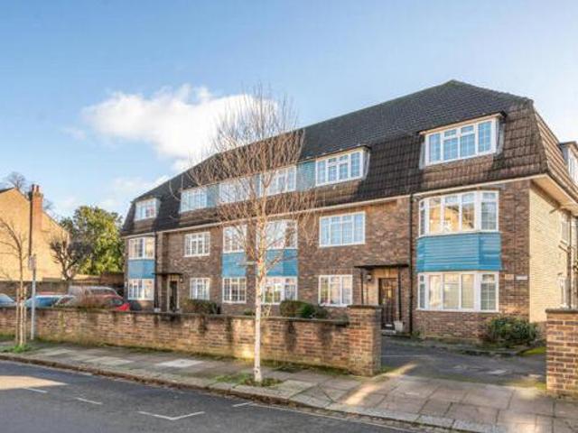 Sutton Court, Grange Road, 2 Bedroom Apartment