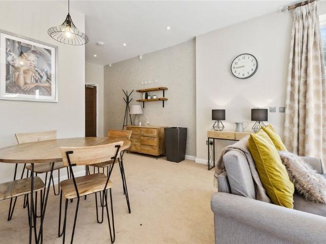 Sutton Court Road, Chiswick, W4, London