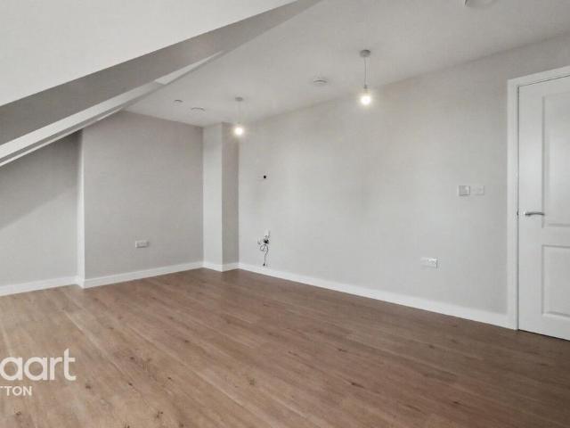 Sutton Court Road, SUTTON 1 bed apartment to rent £1,575 pcm £363 pw