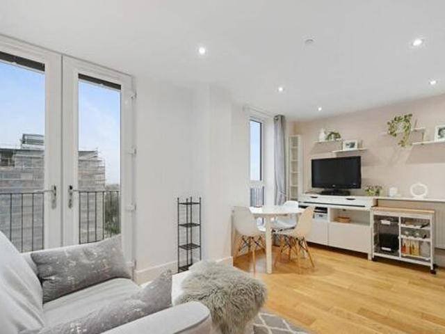 Sutton Court Road, Sutton, 1 Bedroom Apartment