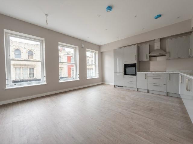 Sutton Court Road, Sutton SM1, 1 bed flat to rent, £1,650 pcm | PrimeLocation