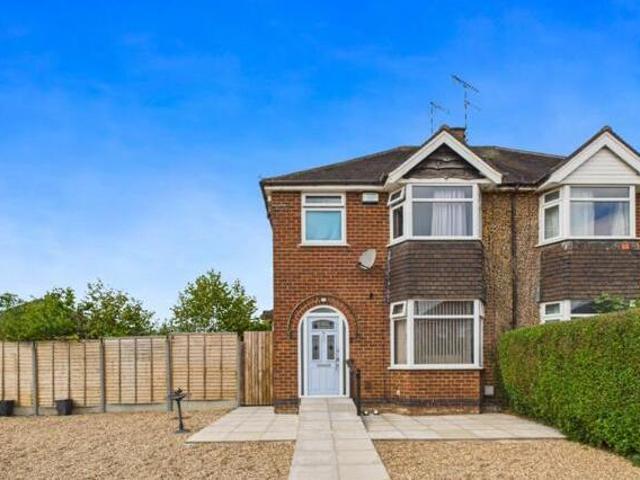 Sutton Avenue, Eastern Green, 3 Bedroom Semi detached