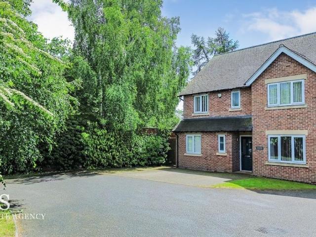 Sutton Lane, Derby DE65 4 bed detached house to rent £2,300 pcm £531 pw