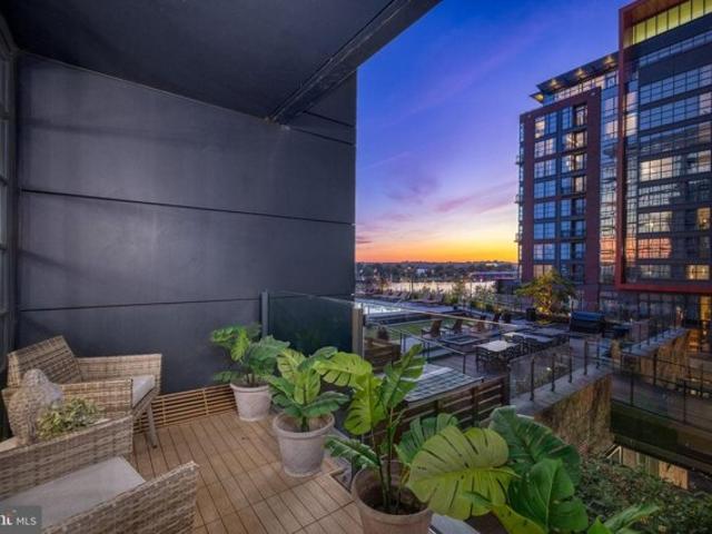 Sutton Sq Sw Unit,washington, Condo For Sale
