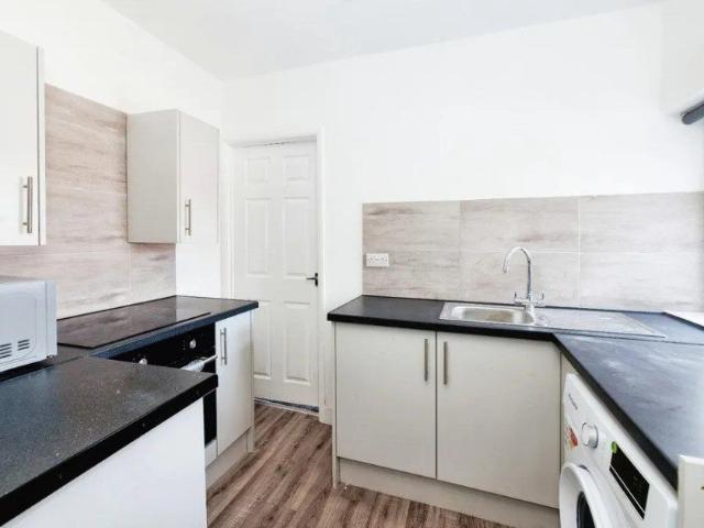 Sutton Street, Newcastle Upon Tyne NE6, 3 bed flat to rent, £900 pcm | PrimeLocation