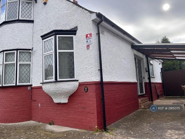 Sutton, Sutton, CR0 3 bed semi detached house to rent £2,450 pcm £565 pw