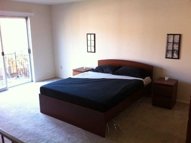 Sutton Place Apartments and Townhomes 3 Bedroom Apartment for Rent at 1132 Deliquia Drive, Cincinnati, OH 45230 Mount Washington