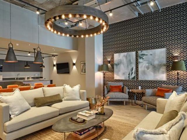 Sutton Plaza, Sutton, 3 Bedroom Apartment