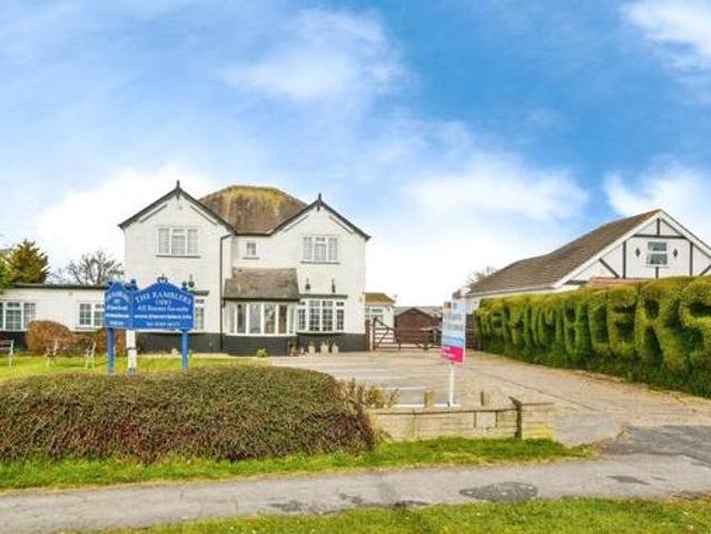 Sutton Road, Trusthorpe, 8 Bedroom Guest