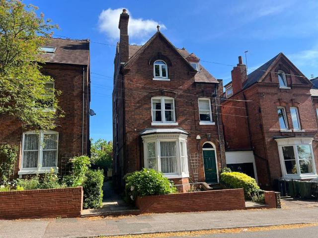 Sutton Road, Walsall WS1, 2 bed flat to rent, £850 pcm | PrimeLocation