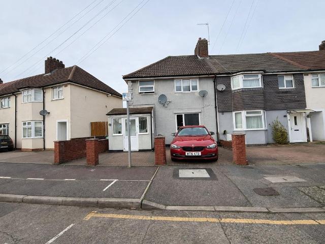 Sutton Road, Barking IG11, 2 bed end terrace house to rent, £1,900 pcm | PrimeLocation
