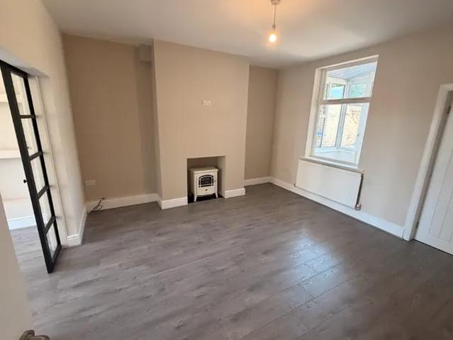 Sutton Road, NG17, Property for rent