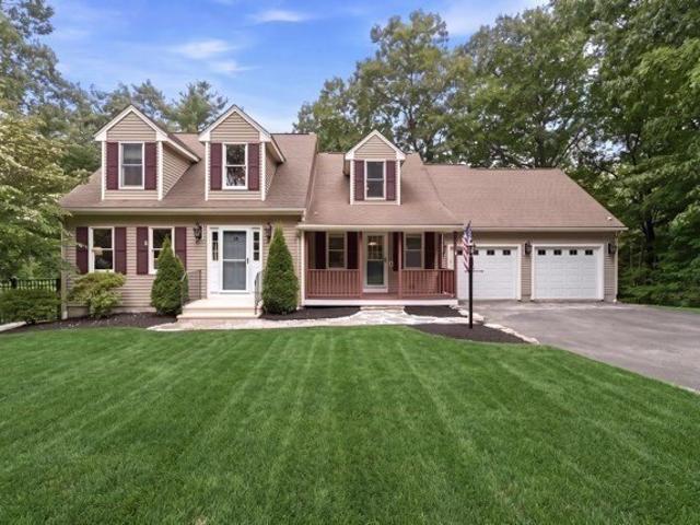 Sutton Rd, Webster, Home For Sale