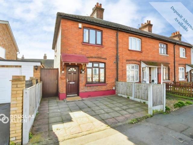 Suttons Avenue Hornchurch RM12 2 bed end of terrace house to rent £1,725 pcm £398 pw