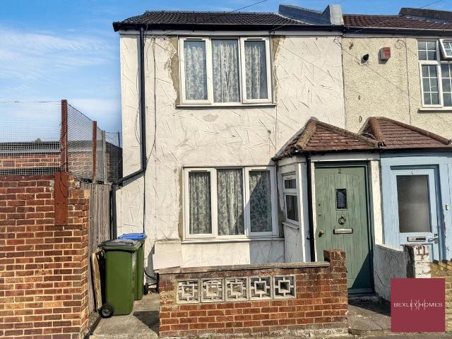 Sutcliffe Road, London SE18, 3 bed end terrace house to rent, £2,000 pcm | PrimeLocation