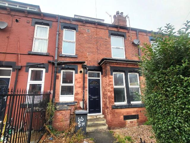 Sutherland Mount, Harehills LS9, 2 bed terraced house to rent, £850 pcm | PrimeLocation