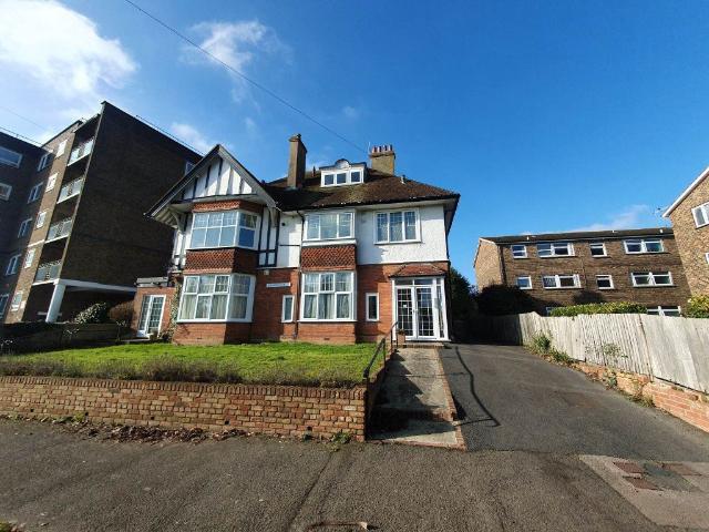 Sutherland Avenue, Bexhill On Sea TN39, 2 bed flat to rent, £1,100 pcm | PrimeLocation