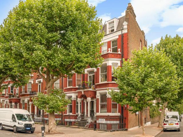 Sutherland Avenue, London 1 bed flat to rent £1,842 pcm £425 pw