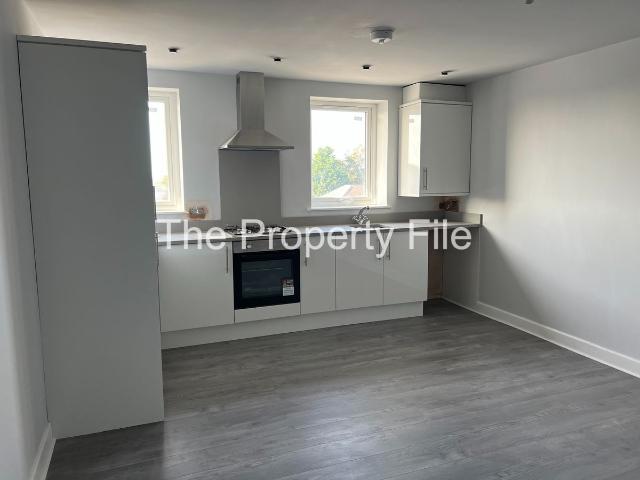 Sutherland Street, Swinton M27, 2 bed flat to rent, £1,000 pcm | PrimeLocation