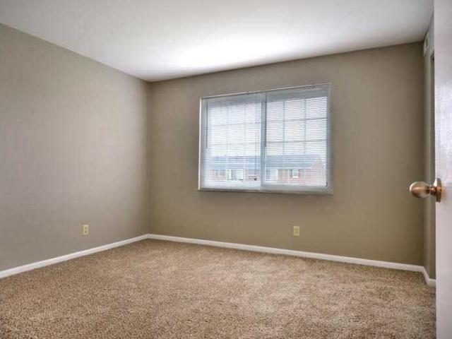 Symmes Apartments in Fairfield Ohio 3 Bedroom Apartment for Rent at 5109 Pleasant Ave, Fairfield, OH 45014