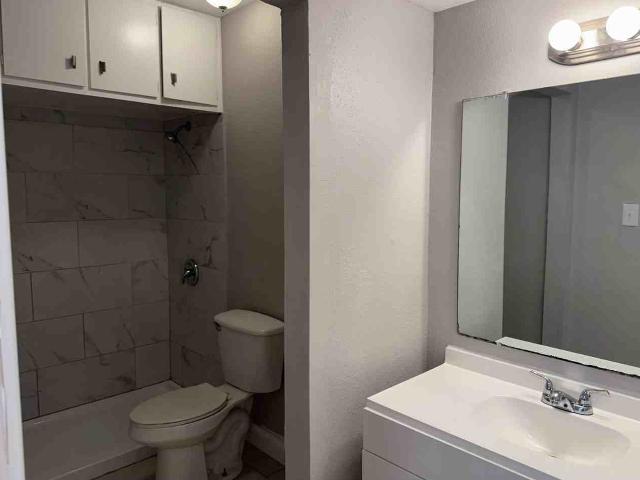 Symphony Apartments 1 Bedroom Apartment for Rent at 5808 S Alameda St, Corpus Christi, TX 78412 Bay Area