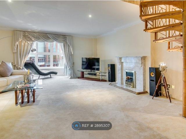 Symphony Court, Birmingham B16, 2 bed flat to rent, £3,000 pcm | PrimeLocation