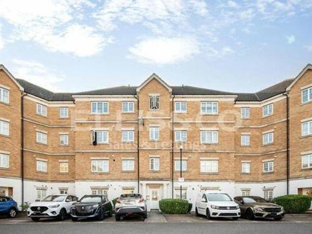 Symphony Close, Edgware, 2 Bedroom Flat
