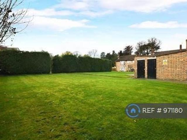 Syon Lane, Isleworth, TW7 3 bed flat to rent £1,900 pcm £438 pw