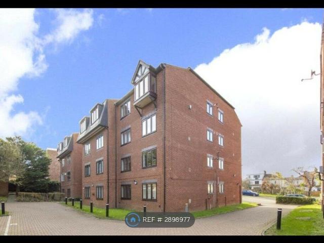 Syon Lodge, London SE12, 1 bed flat to rent, £1,300 pcm | PrimeLocation