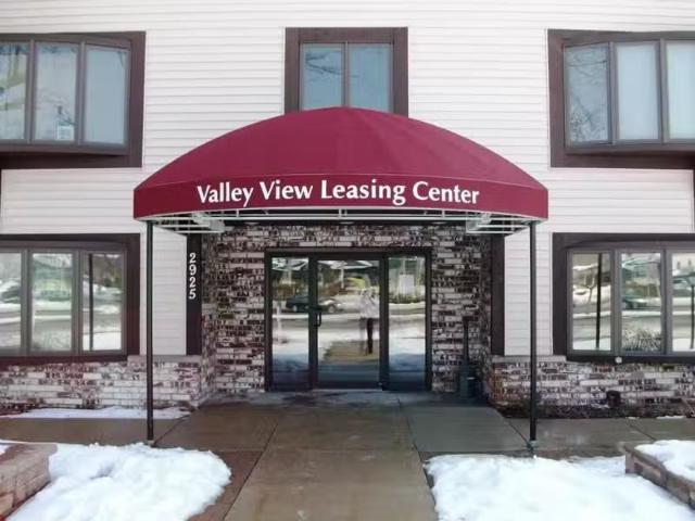 Sycamore Valley View Apartments